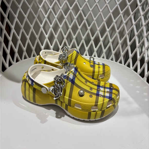 Shoes | Crocs Comfort Clueless Limited Edition Yellow Plaid Shoes ...